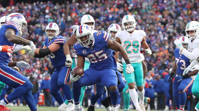 NFL Team of Week 17 featuring Dak Prescott, Julio Jones and Adrian ...