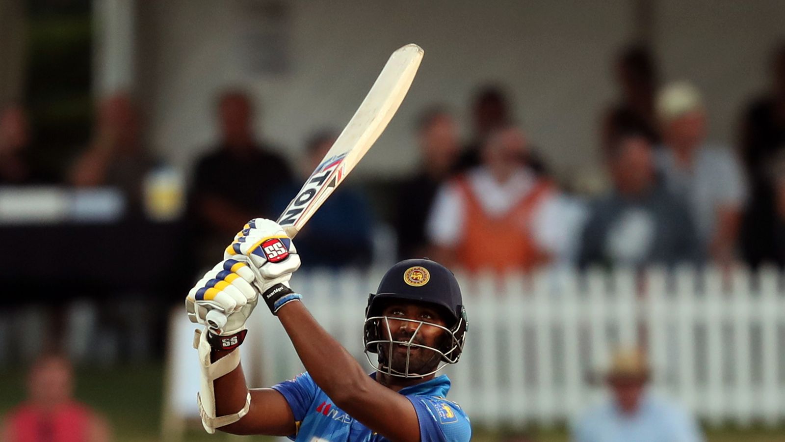 Watch how Sri Lanka's Thisara Perera blazed his way to 140 from 74 ...