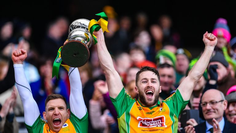 Corofin 2-16 Dr Crokes 0-10: Awesome Corofin pick Crokes apart | GAA ...
