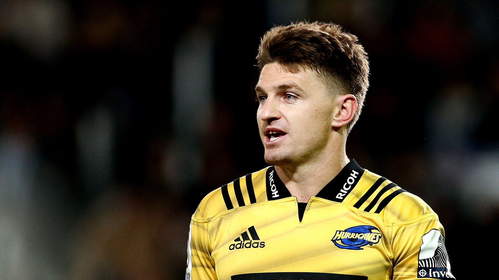 Beauden Barrett leaves Hurricanes for Blues | Rugby Union News | Sky Sports