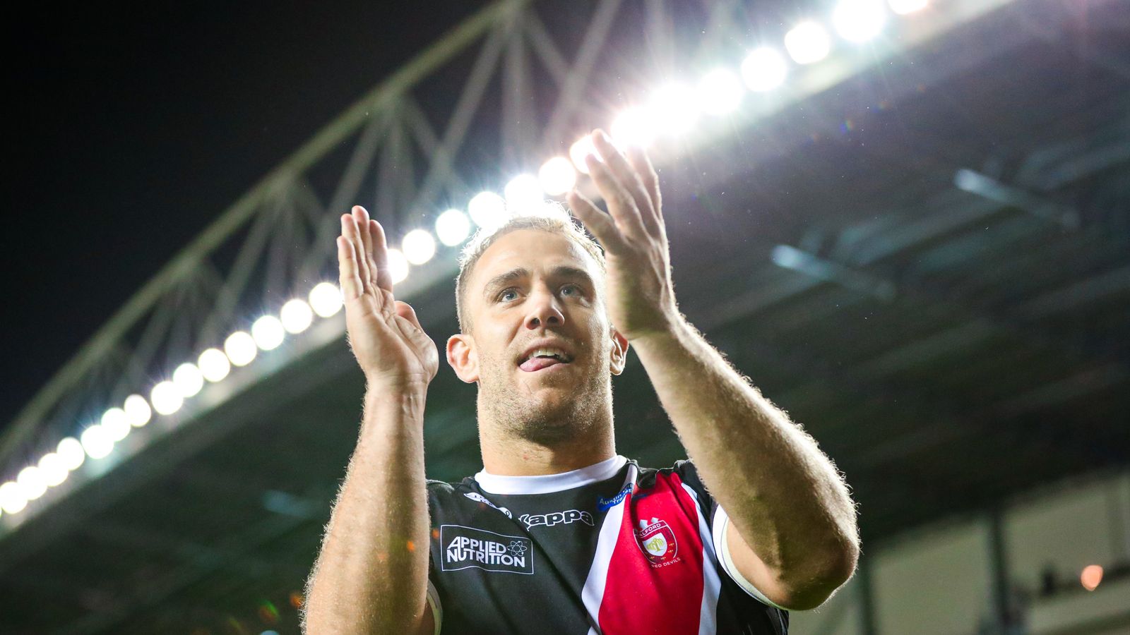 Salford Red Devils captain Lee Mossop signs two-year contract extension ...