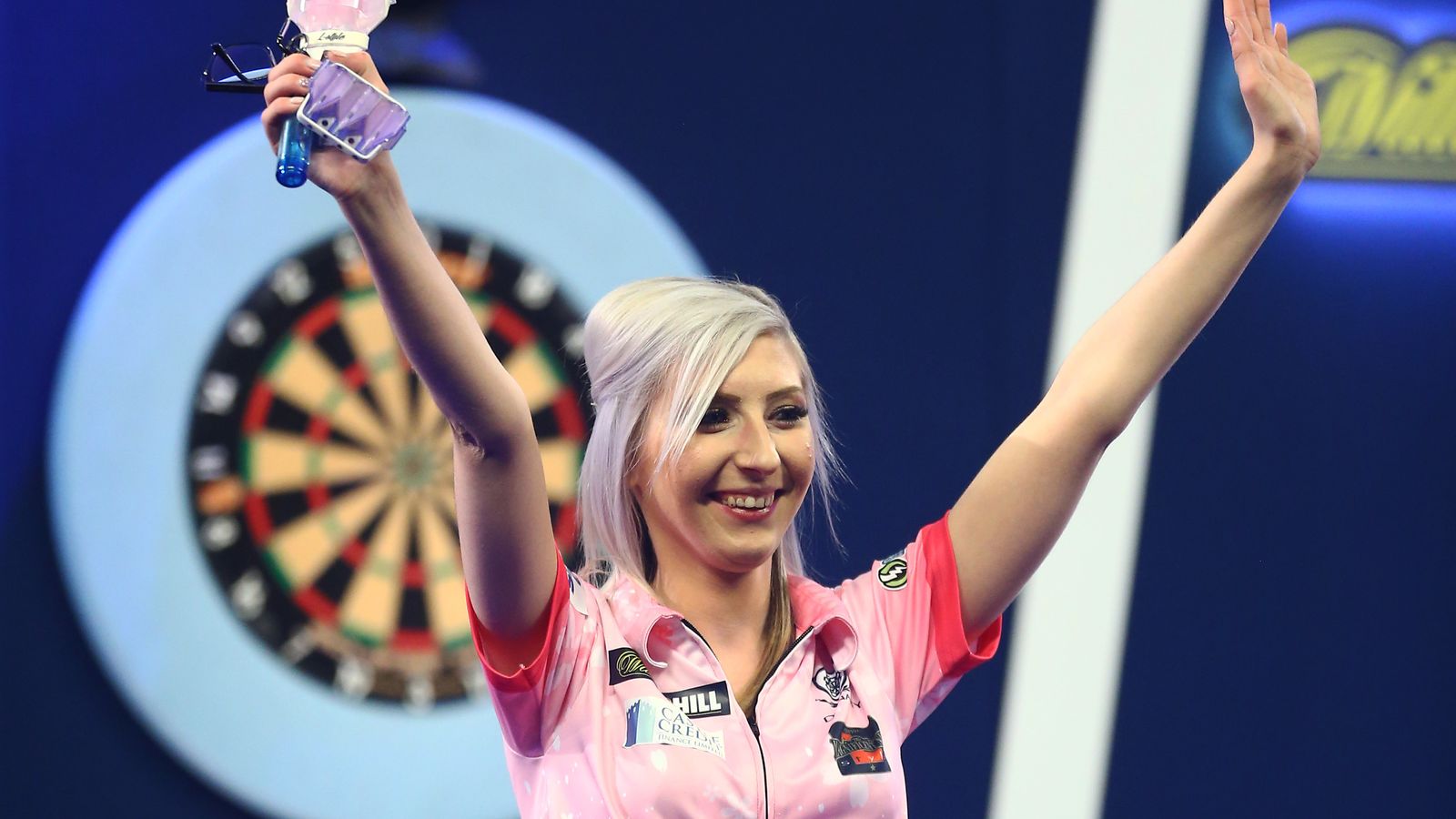 Fallon Sherrock beaten by Chris Dobey at World Darts Championship ...