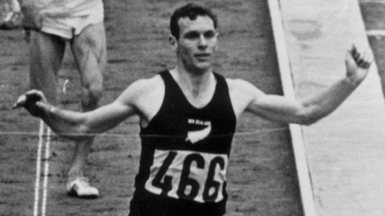 Peter Snell, New Zealand's three-time Olympic champion, dies aged 80 ...