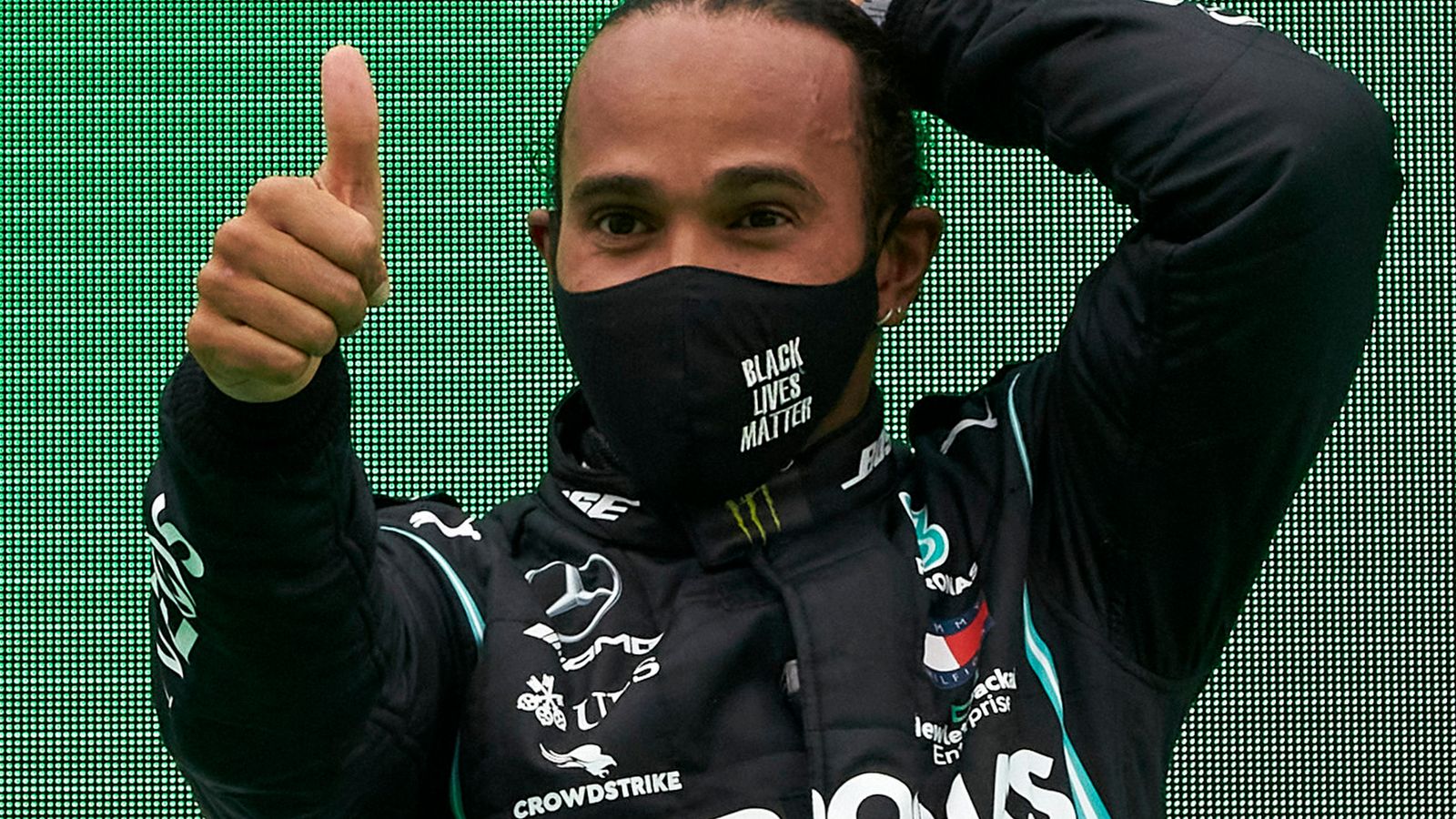 Lewis Hamilton insists he wants F1 stay and discusses Mercedes talks ...