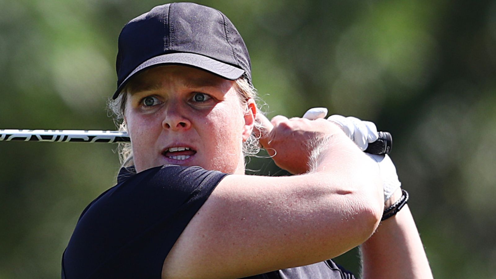 Caroline Hedwall stays one ahead at Omega Dubai Moonlight Classic ...