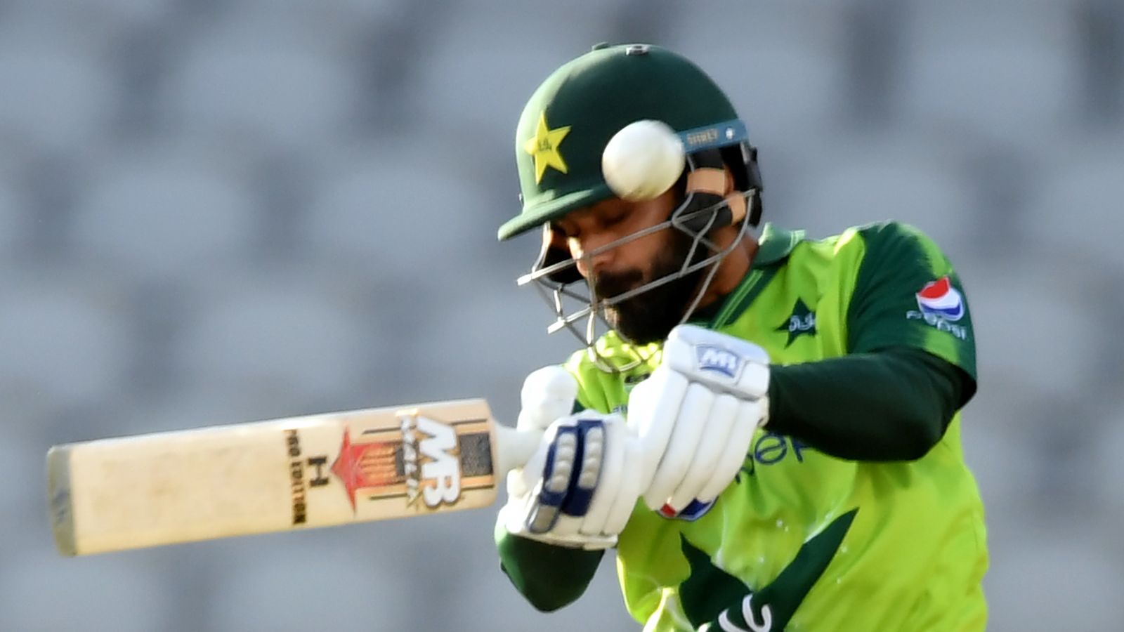 Pakistan's Mohammad Hafeez omitted for T20I series against South Africa ...