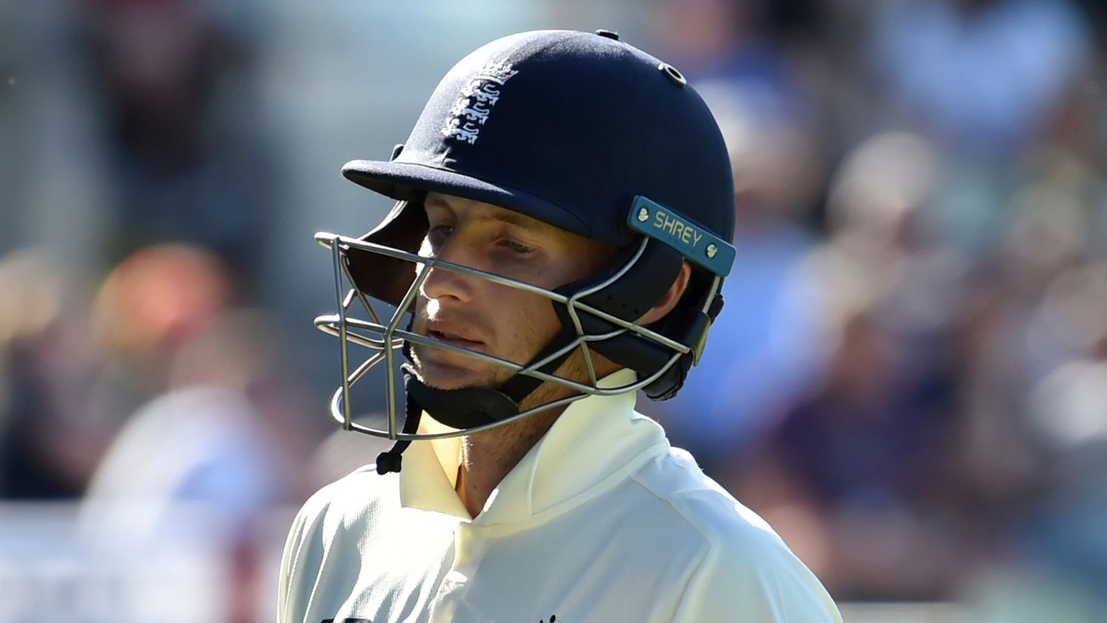 England facing defeat to New Zealand after batting crumbles in second ...