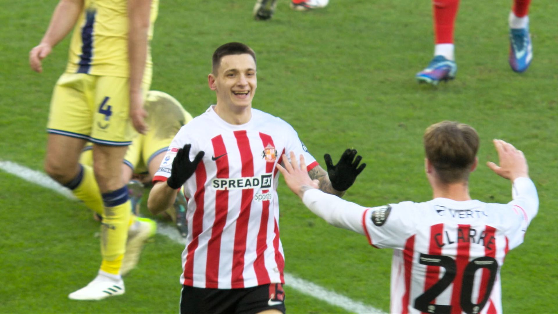 Michael Beale hails Nazariy Rusyn after Ukrainian opens Sunderland account
