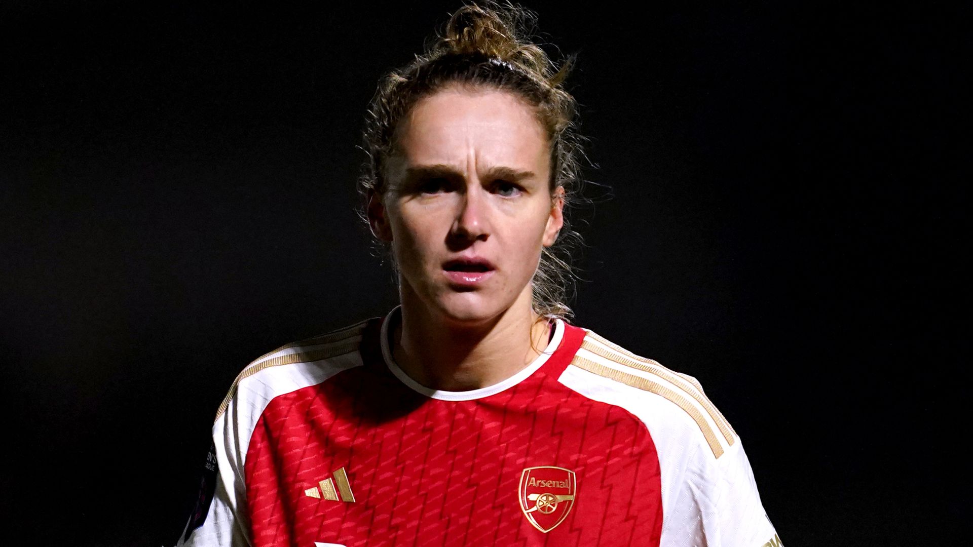 Arsenal forward Vivianne Miedema out for ‘several weeks’ after knee surgery